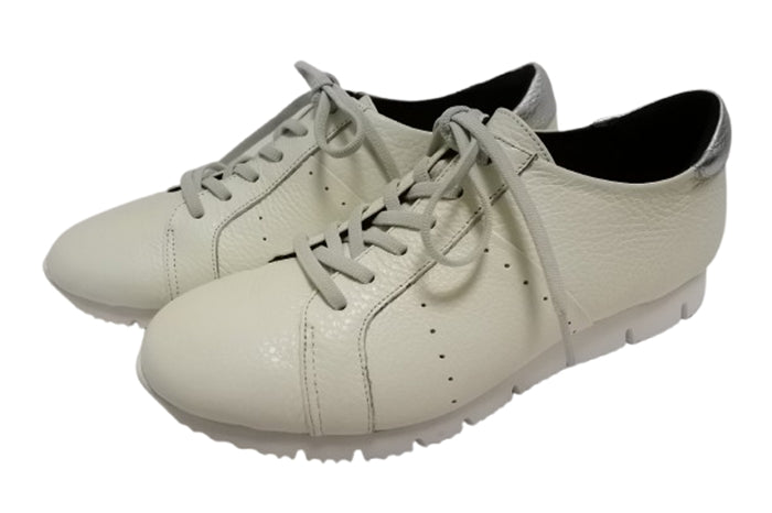 【arui_toe 57502 オフホワイト】本革コンフォートスニーカー – 神戸旅靴屋